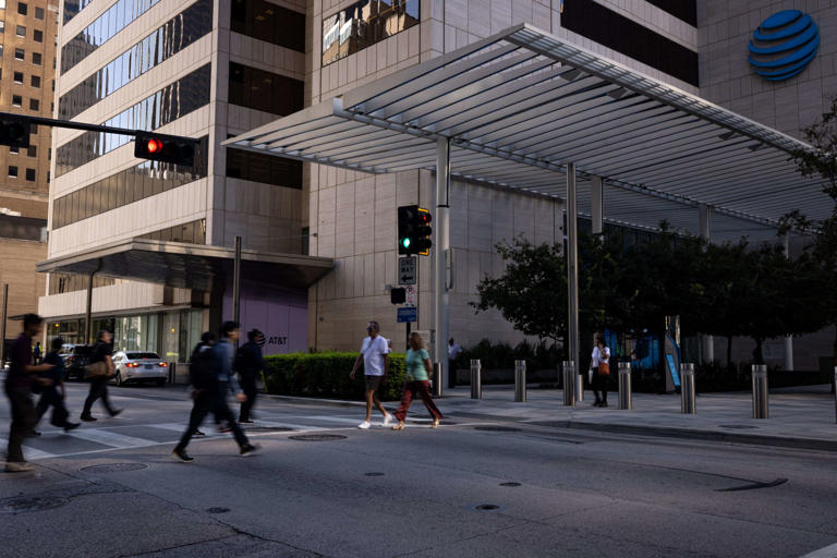 AT&T to build global headquarters in Plano, leaving downtown Dallas ...