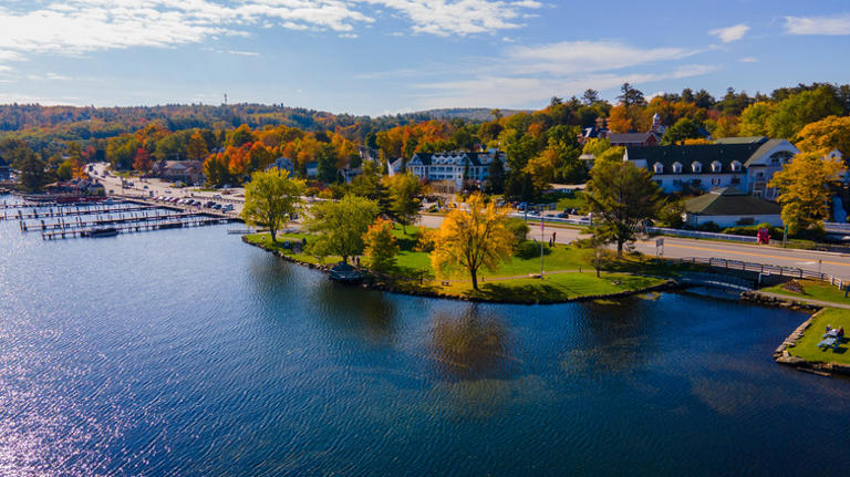 This cute New Hampshire lake town is less than an hour from White ...