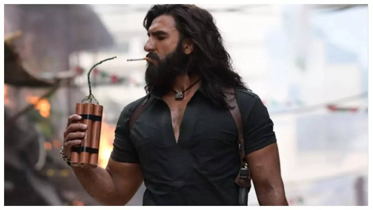 'Dhurandhar' box office collection day 32: Ranveer Singh starrer sees ...