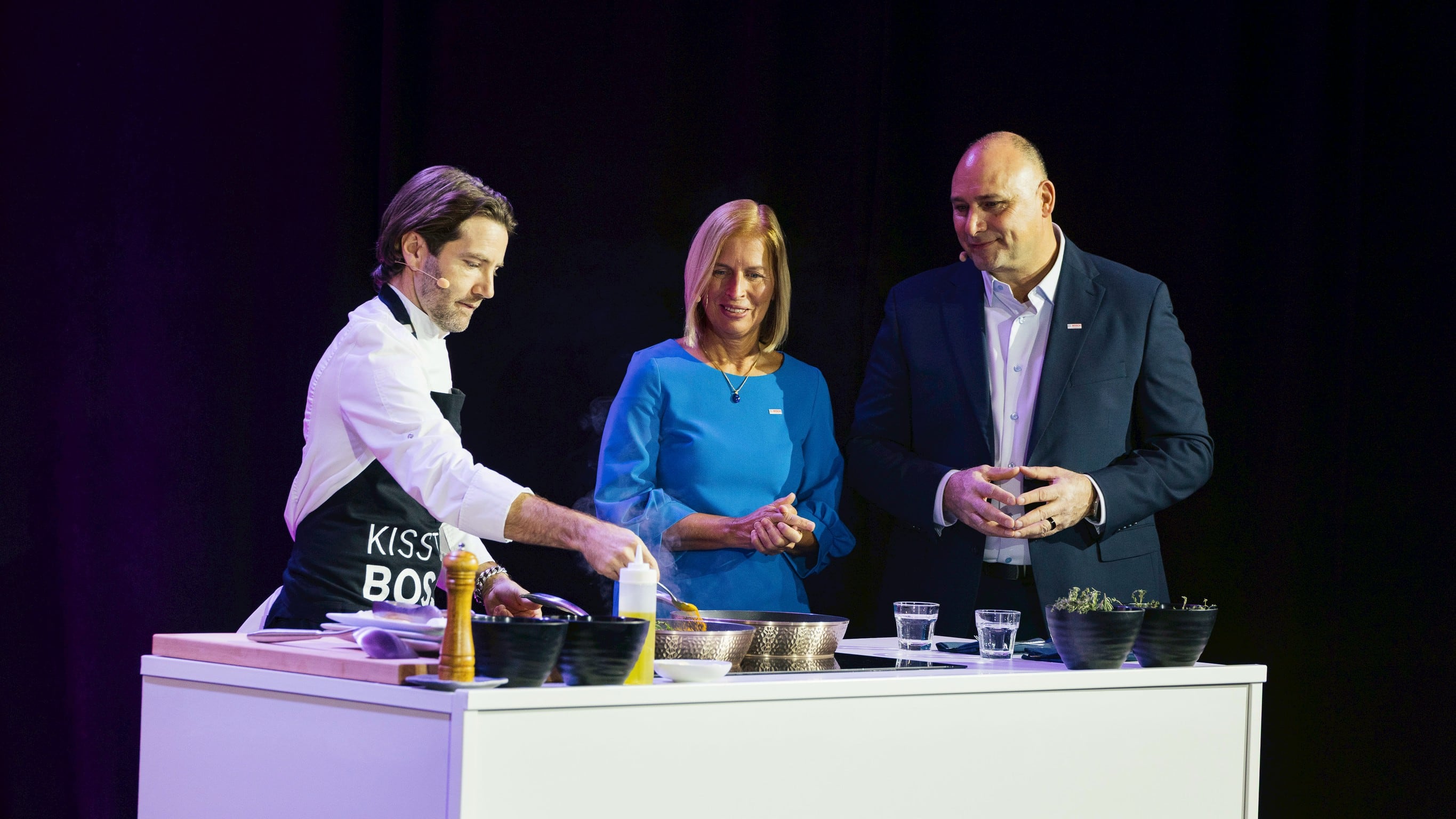 Bosch showcases Cook AI with chef's steak demo