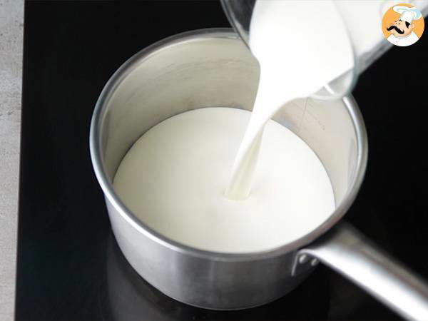 Layer cake petit chef with gum paste - video recipe!