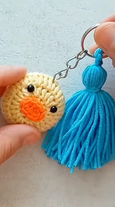 Cute crochet duck keychain tutorial