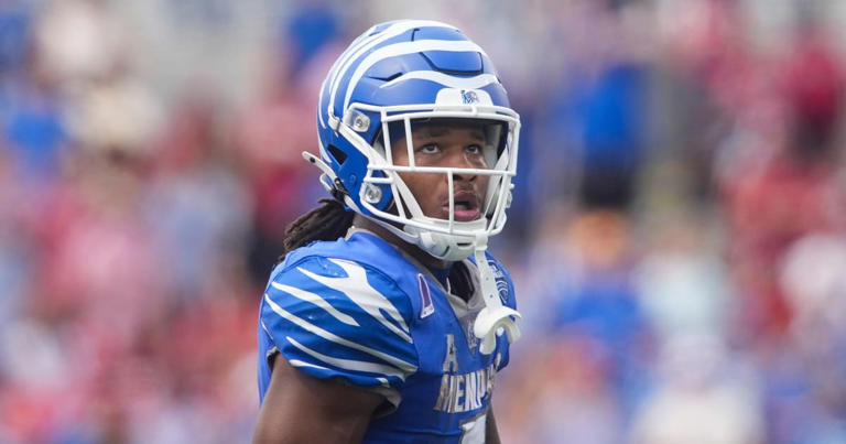 Former Memphis star running back commits to Arkansas