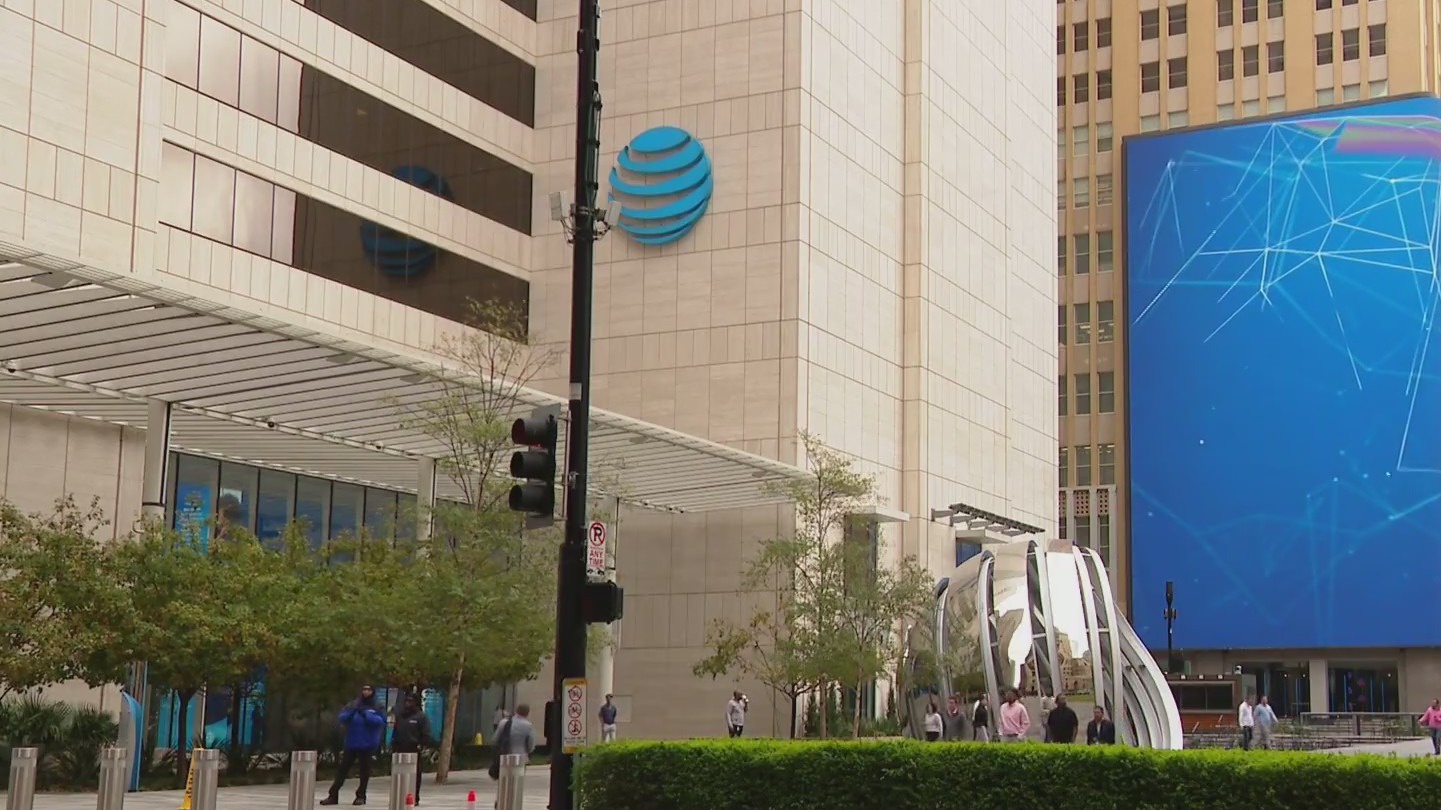 AT&T moving global headquarters out of downtown Dallas