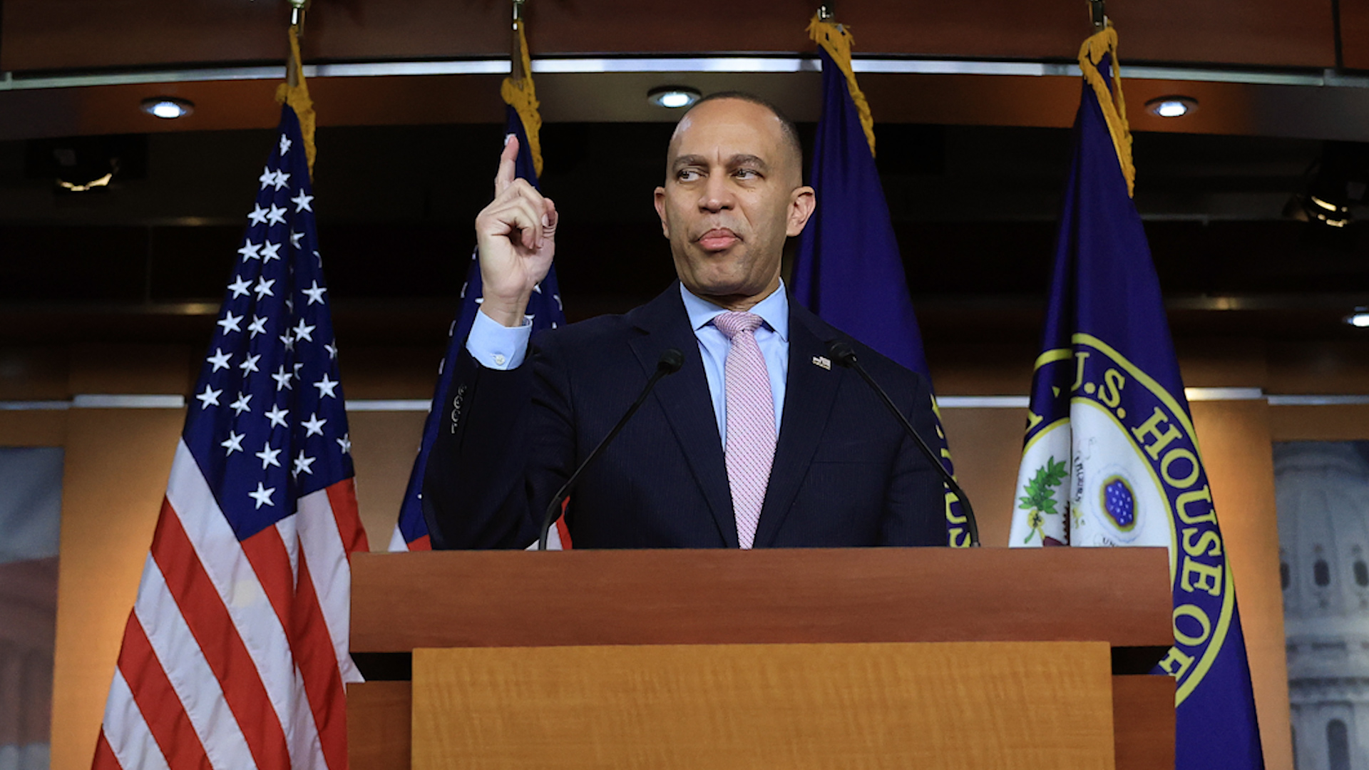 Hakeem Jeffries says Trump should not decide Venezuela’s future