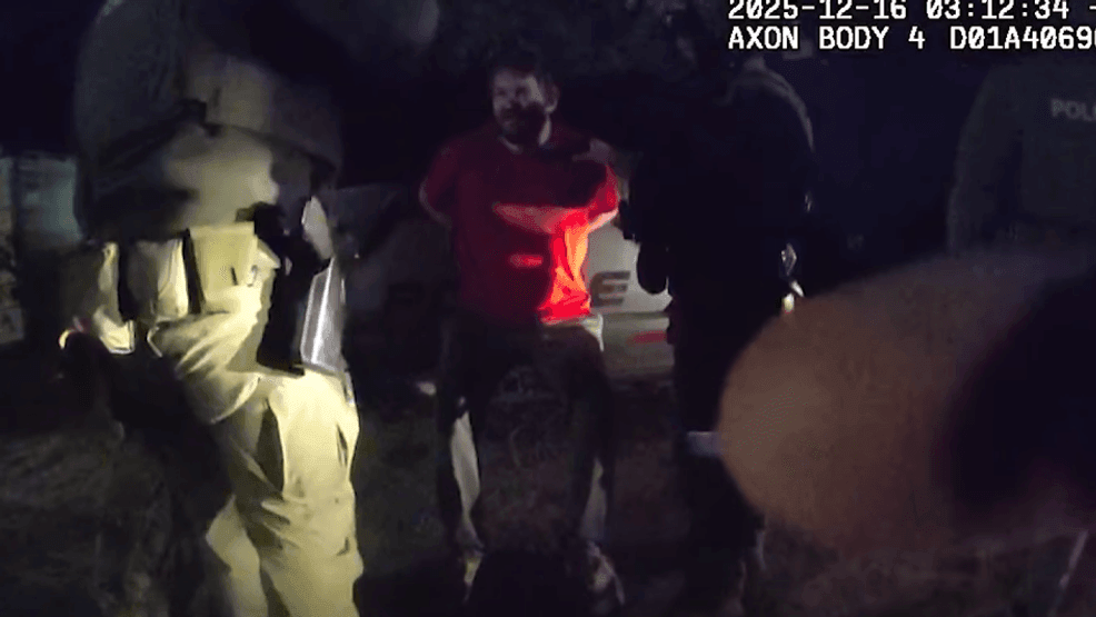 Florida man shot by police after threatening mom, 911 dispatcher in ...