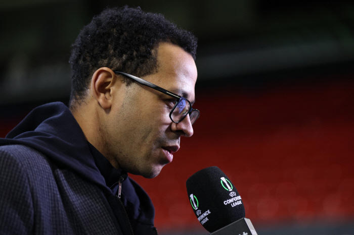 In the end, Maresca's successor will be revealed at 530 p.m. on the 6th ...