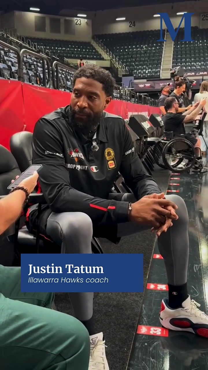 Hawks’ head coach Justin Tatum speaks to Illawarra Mercury reporter ...