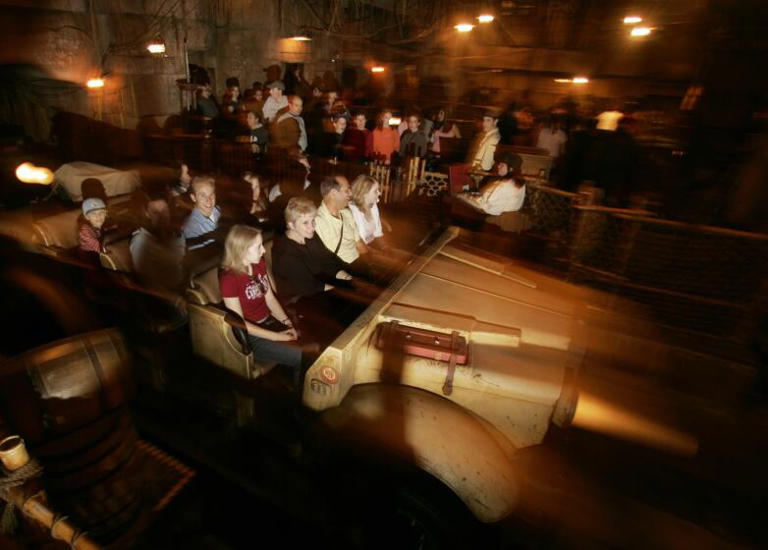 Fists fly in tussle over cutting in line at Disneyland; at least one ...