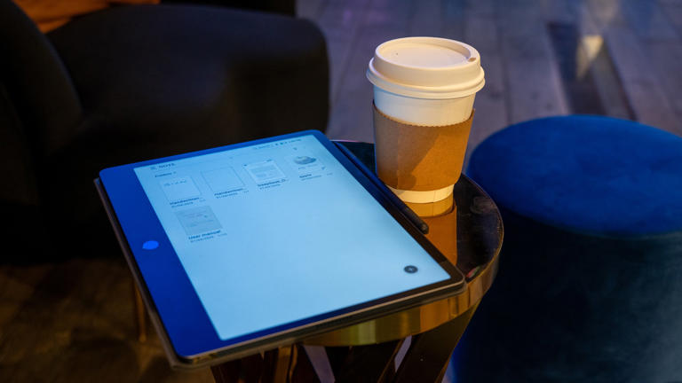 I checked out TCL's Kindle Scribe competitor at CES 2026 and writing on ...