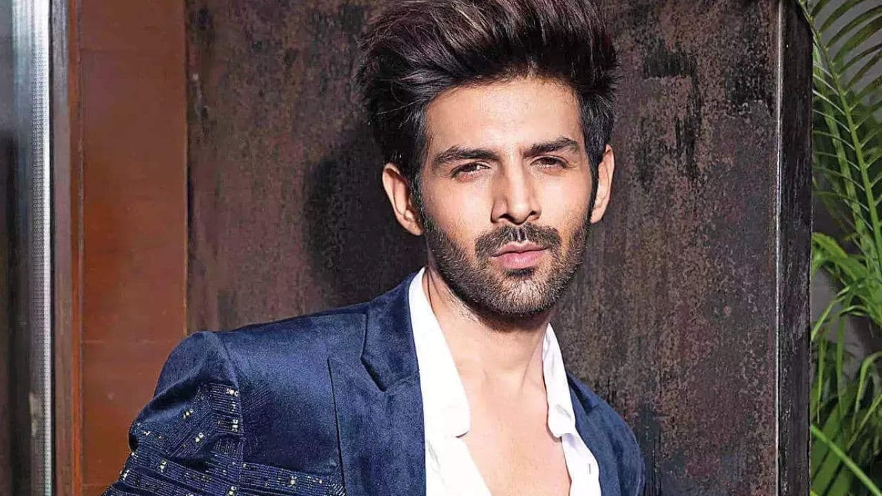 Kartik Aaryan’s Goa vacation sparks dating rumours after Reddit spots ...