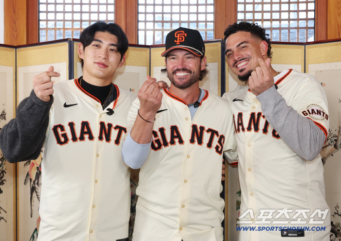 Korean culture experience with Vitello director Lee Jung-hoo and Adames