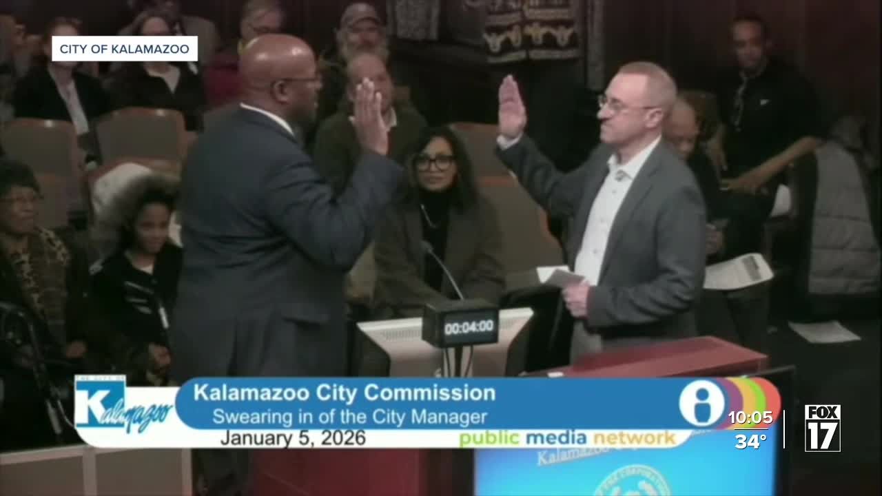 New Kalamazoo city manager Malcolm Hankins sworn in as commission ...