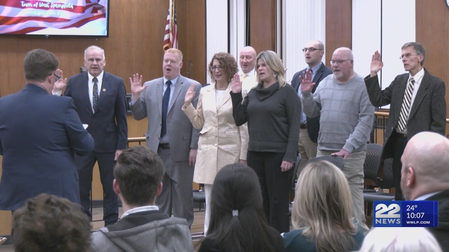 Mayor William Reichelt, West Springfield officials sworn in at ceremony