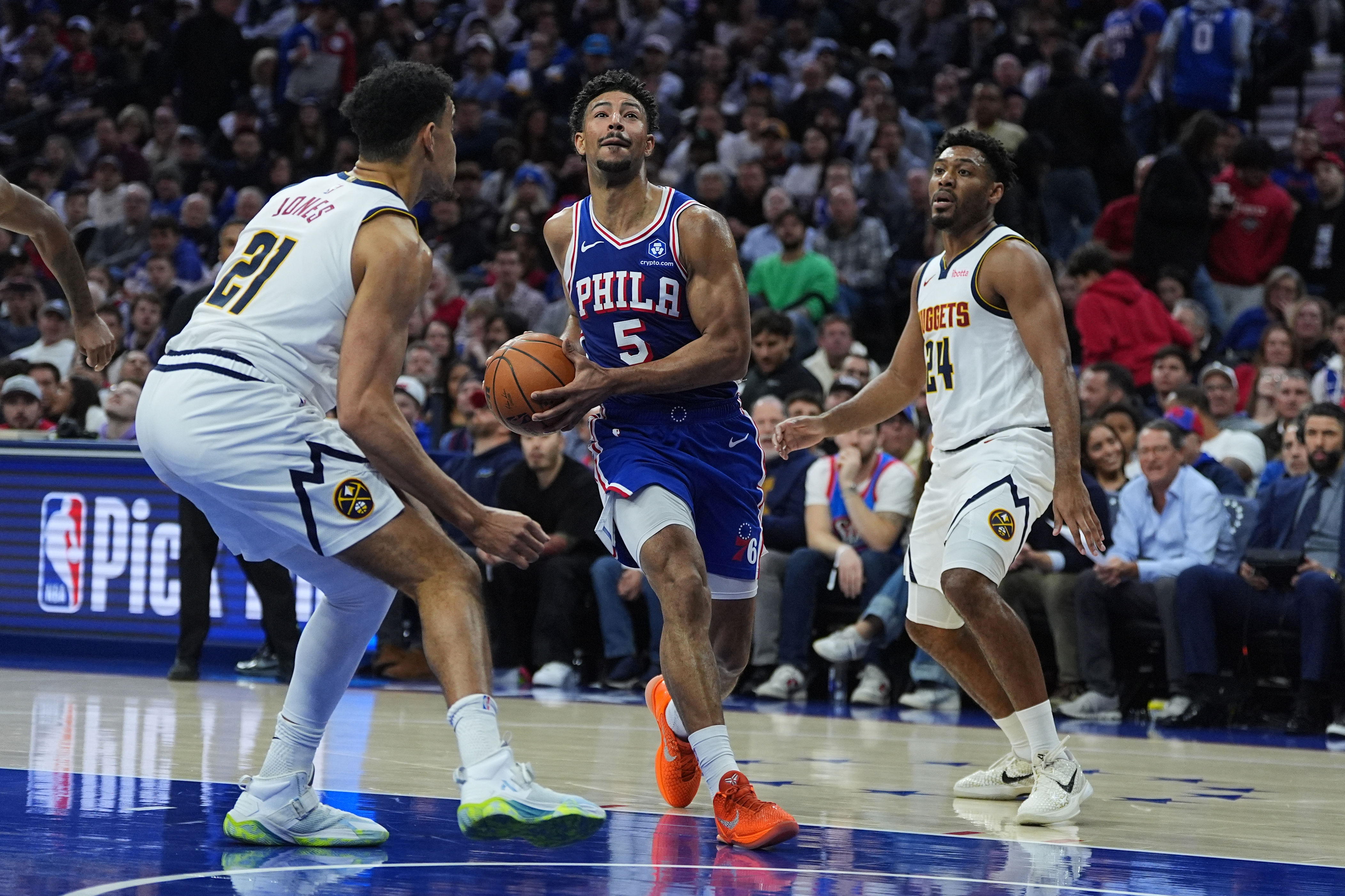 Brown's goaltended layup in OT lifts short-handed Nuggets over 76ers ...