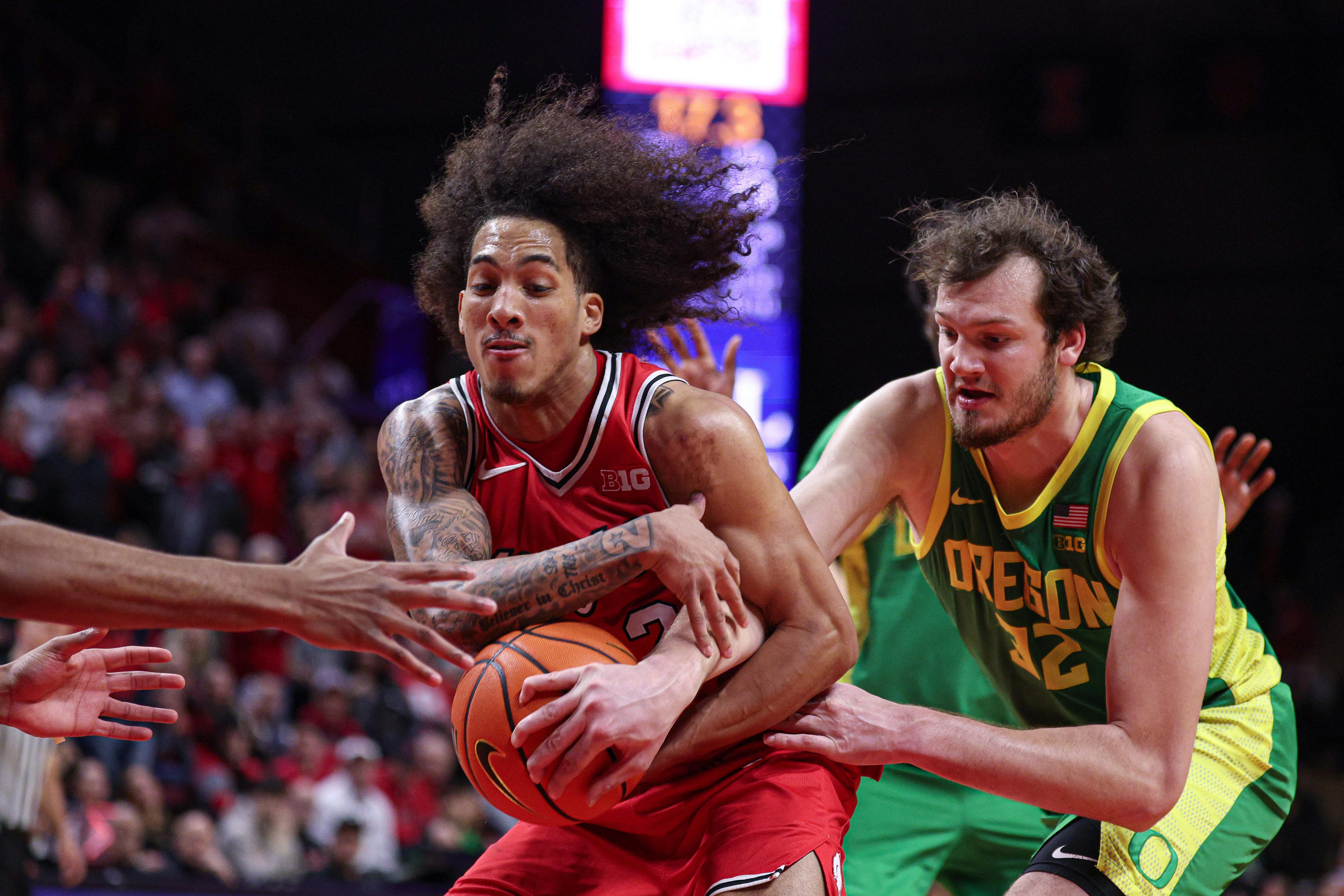 Rutgers basketball overcomes brutal call, beats Oregon in OT