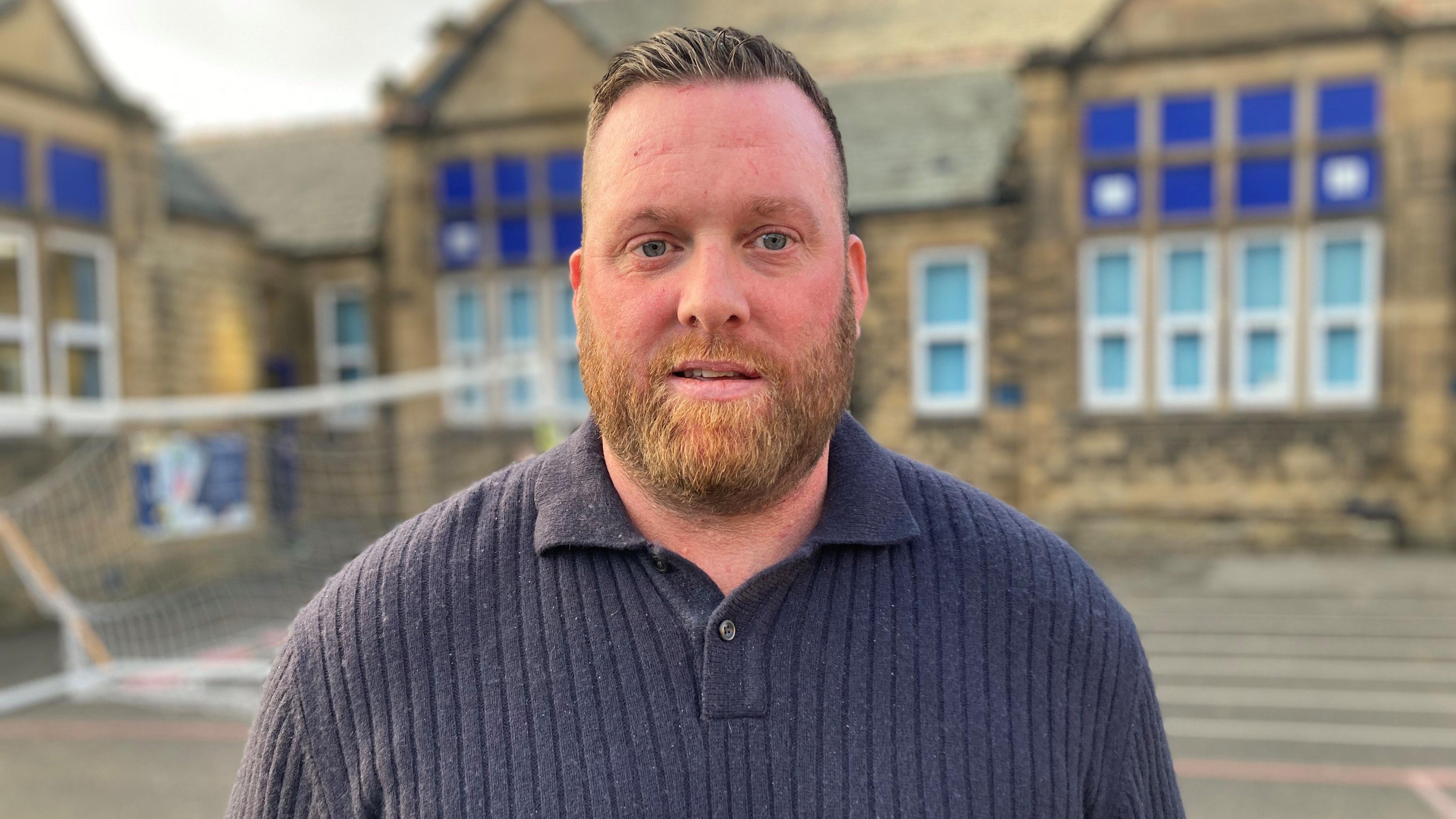 'Teachers were bringing in food for hungry kids'