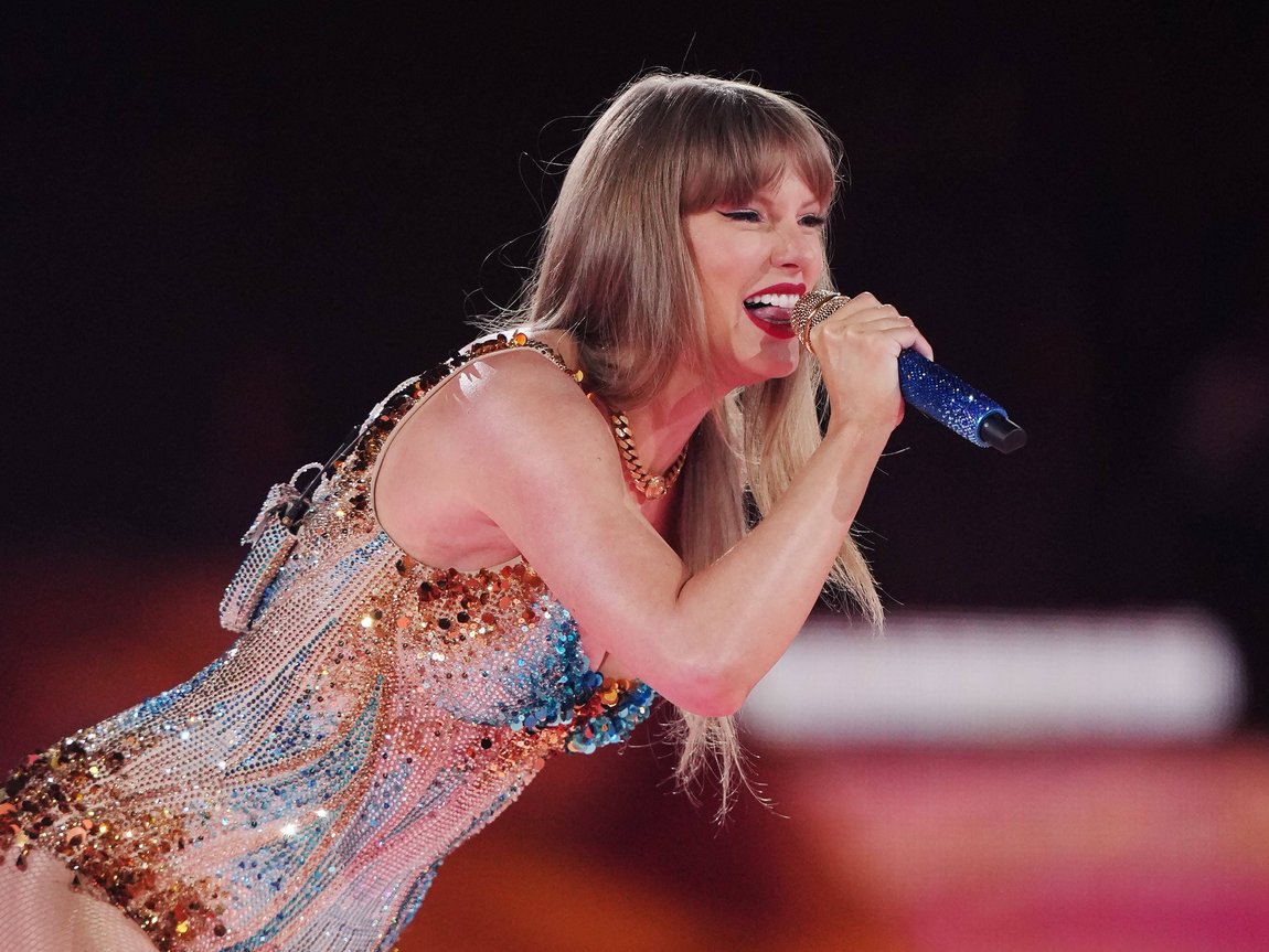 The fate of Ophelia brings Taylor Swift another record