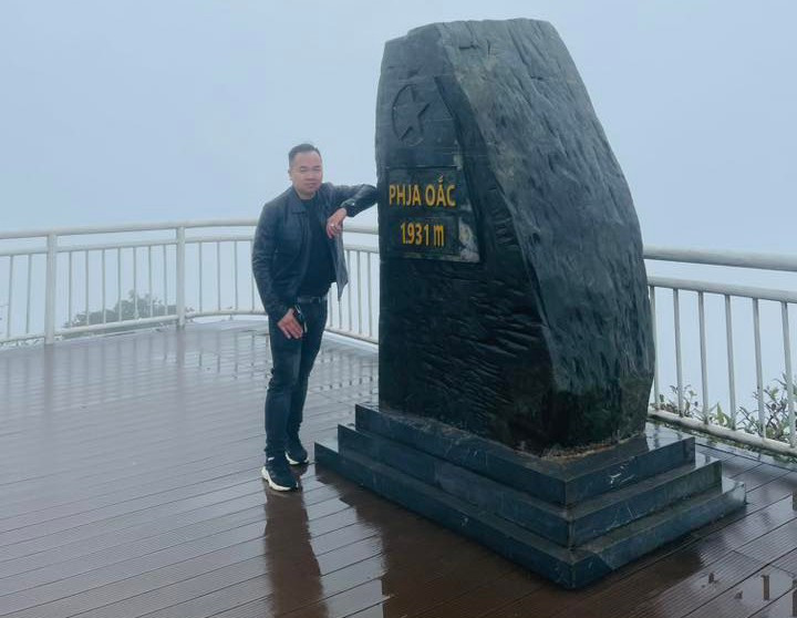 Cao Bằng: Xuất hiện băng giá trên đỉnh Phia Oắc