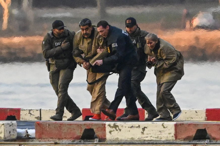 Avec le « prisonnier » Maduro au tribunal