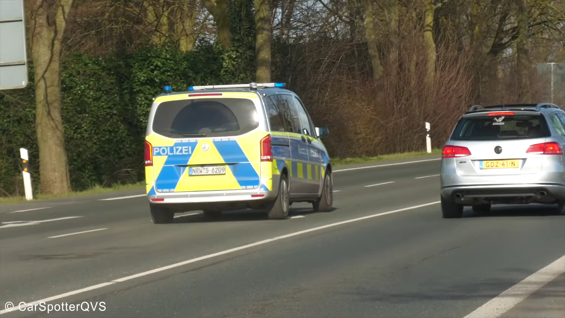 Reckless drivers spark a crazy city chase as police get involved
