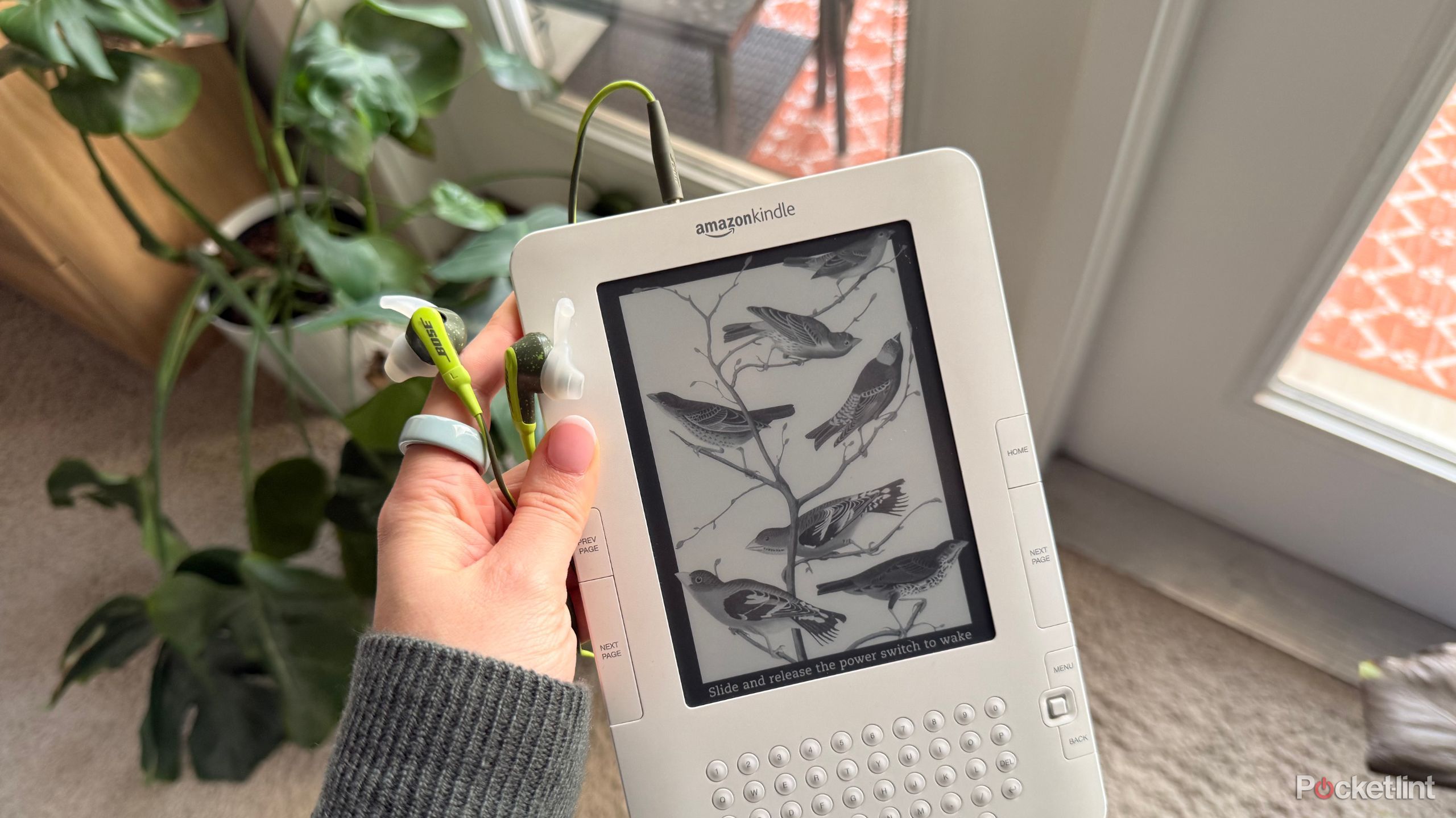 4 things my Kindle from 2009 does better than the latest model