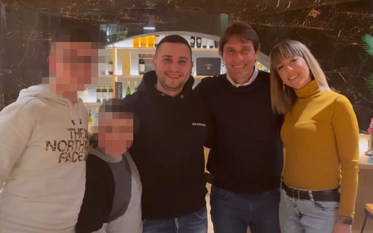 Antonio Conte a cena a Pozzuoli: regalo speciale al White Chill Out