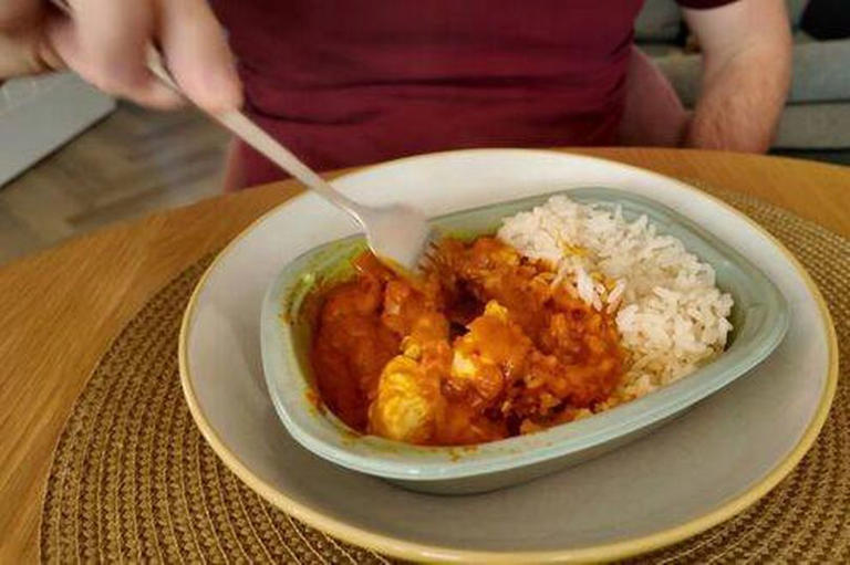 I tried £1 curries from Tesco, Sainsbury's, Iceland and Asda - one came ...