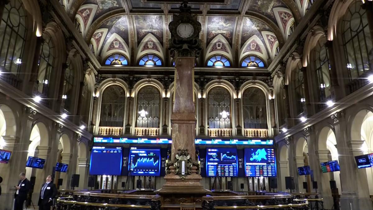 El Ibex abre en máximos históricos por encima de 17.670 puntos