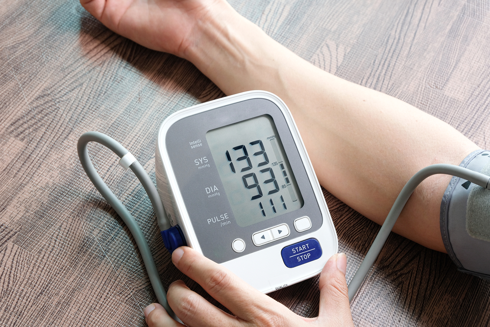 How a breakfast with eggs, bacon, and cheese can affect your blood pressure