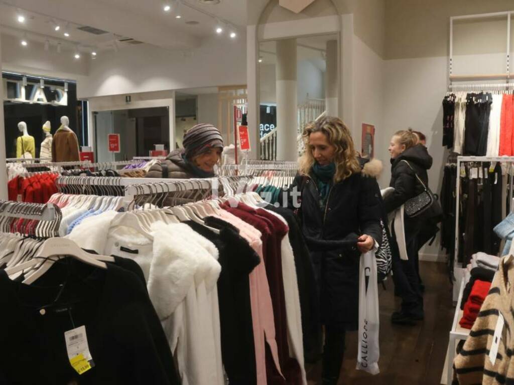 Saldi 2026, avvio positivo in provincia di Savona. Federmoda ...