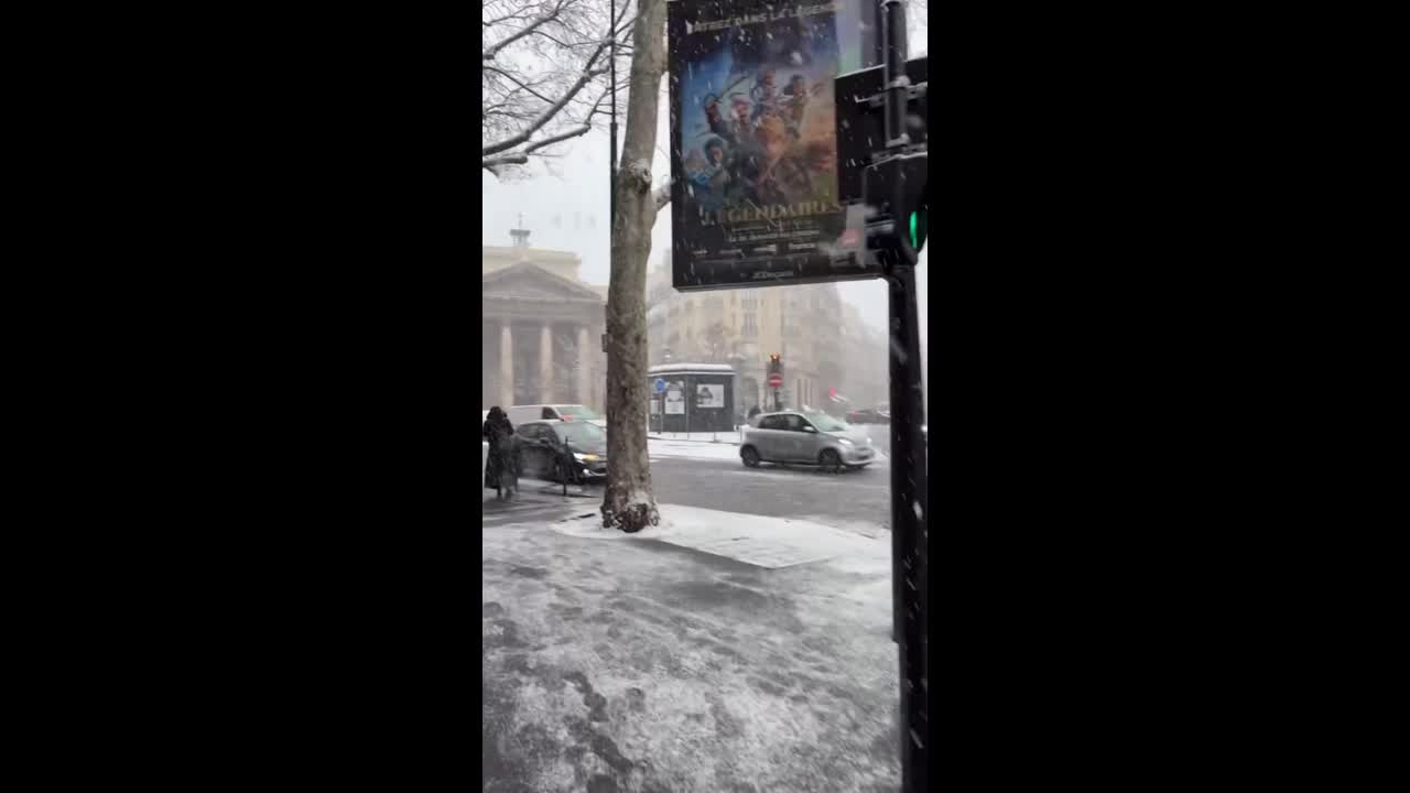 Heavy snowfall disrupts streets and visibility in Saint-Philippe-du ...