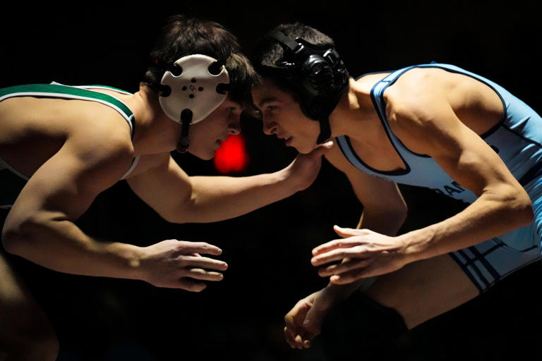 Pascack Valley wrestling rallies late to win public-school title