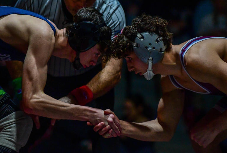 P’burg wrestling drops bonus-point heavy battle with Howell at 'The Pit'