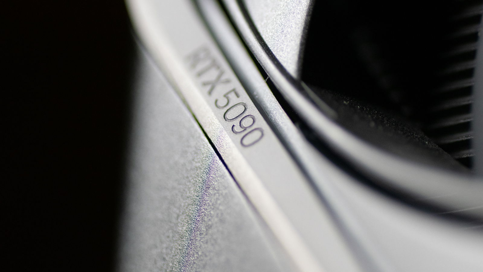 Il DLSS 4.5 è qui, fino a 6 frame generati per giocare in 4K 240Hz