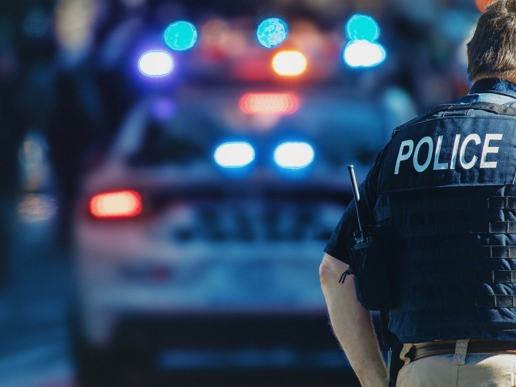 Cops shoot knife-wielding man dead, find 3 bodies in home, reports say