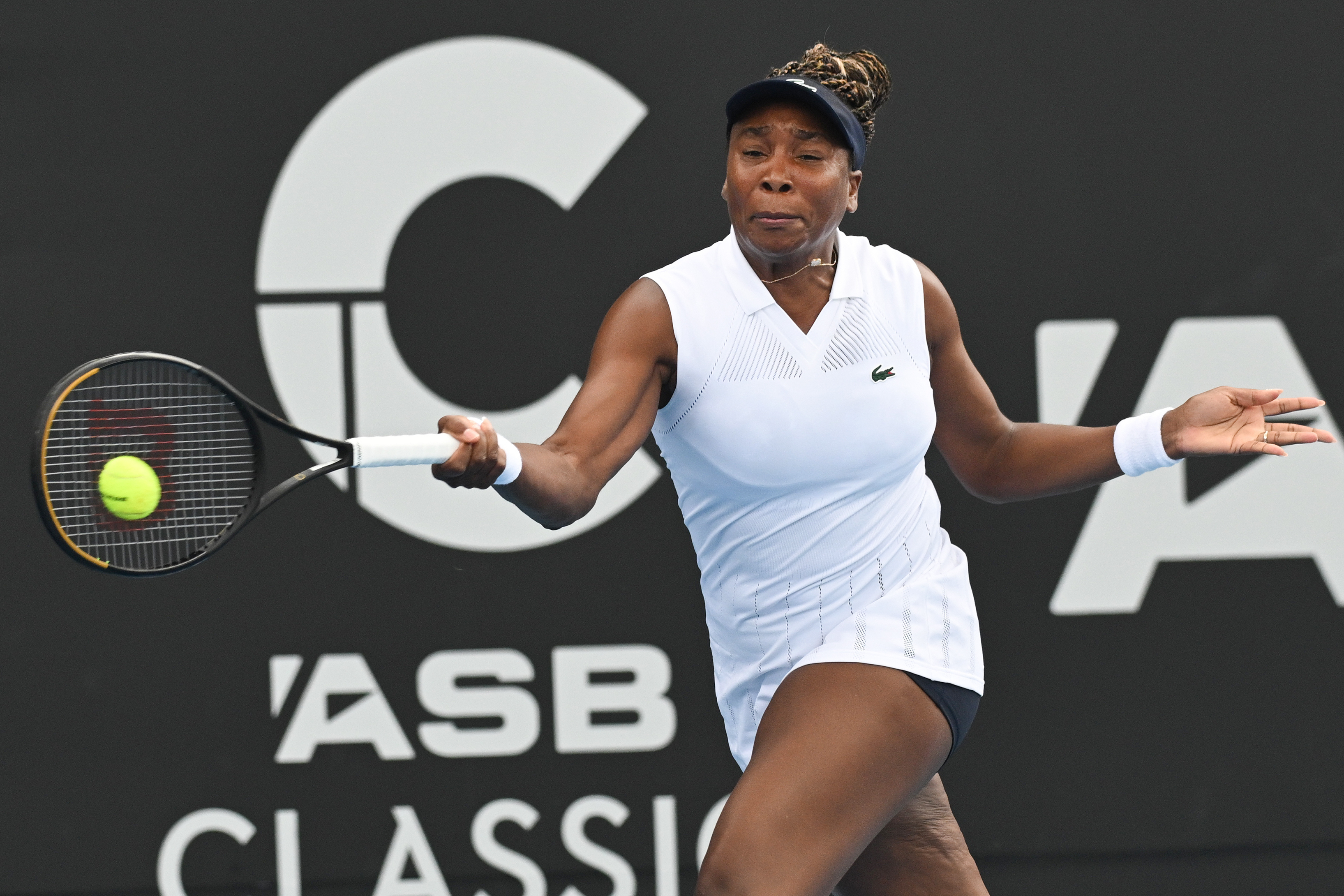 Venus Williams loses in Auckland but shows she's still competitive at 45