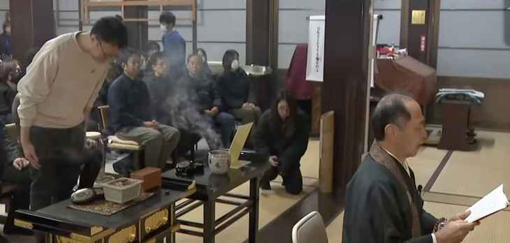 Độc lạ Nhật Bản: Công ty thuốc diệt côn trùng làm lễ tưởng niệm côn ...