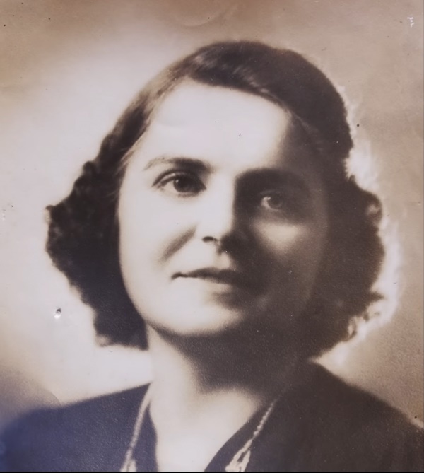 외신도 주목한 "한국 지배한 여인"... 대통령도 쩔쩔맨 V0의 명령