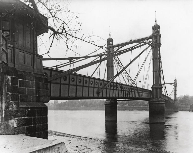 Albert Bridge fines hit £2.6M in 14 months
