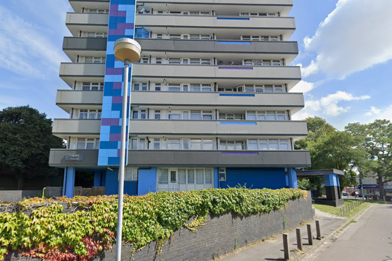 People soiling lobby at Coventry flats as residents left feeling 'unsafe'