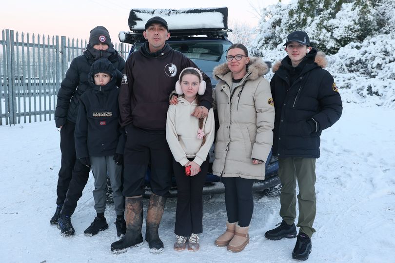 Have-a-go hero rescues A34 motorists stranded in snow: 'It was manic'