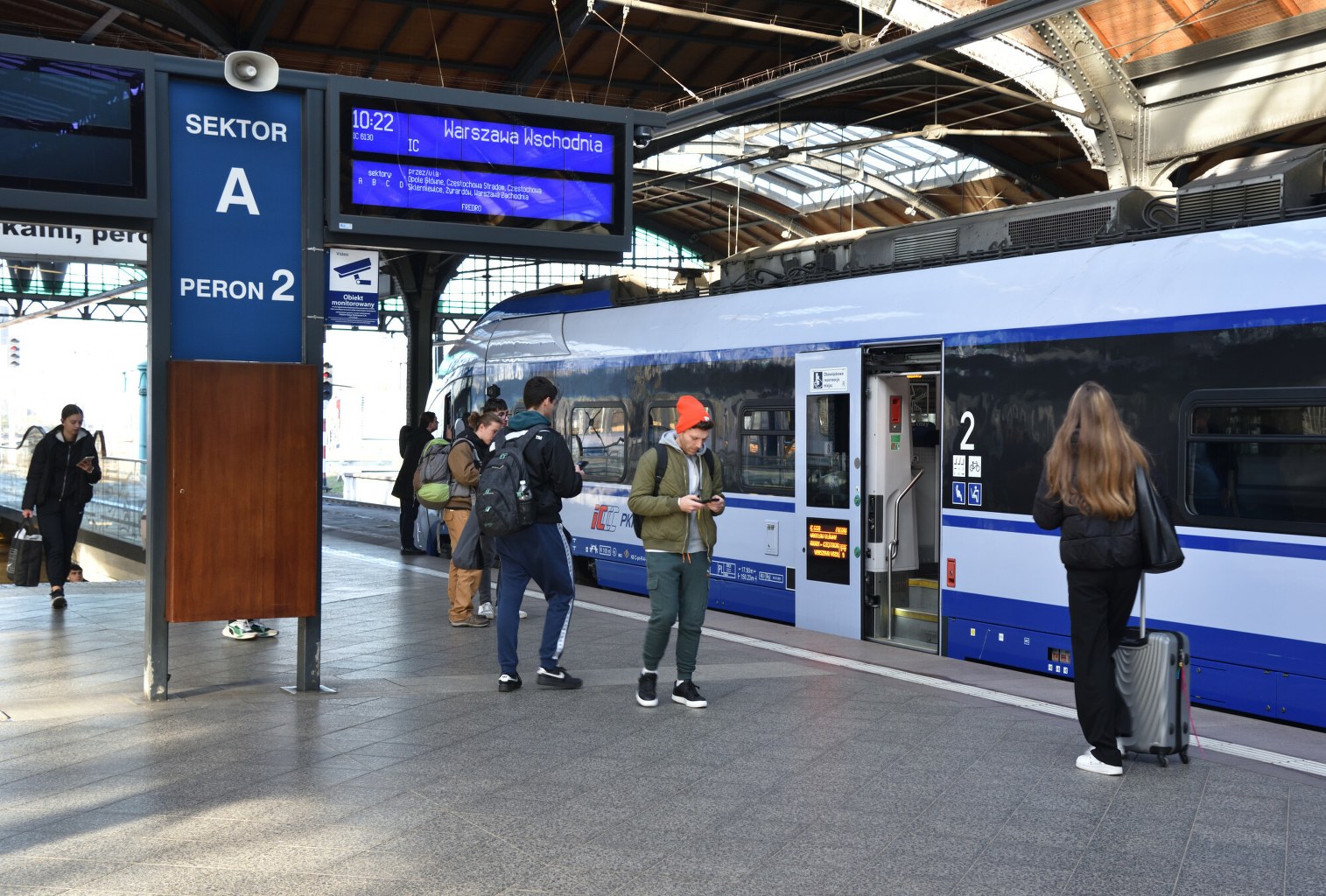 To najstarsza linia kolejowa w Polsce. Powstała 184 lata temu