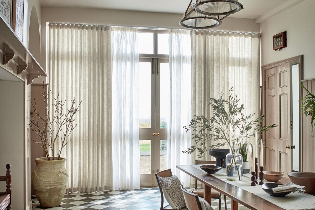 How to layer window dressings like a designer