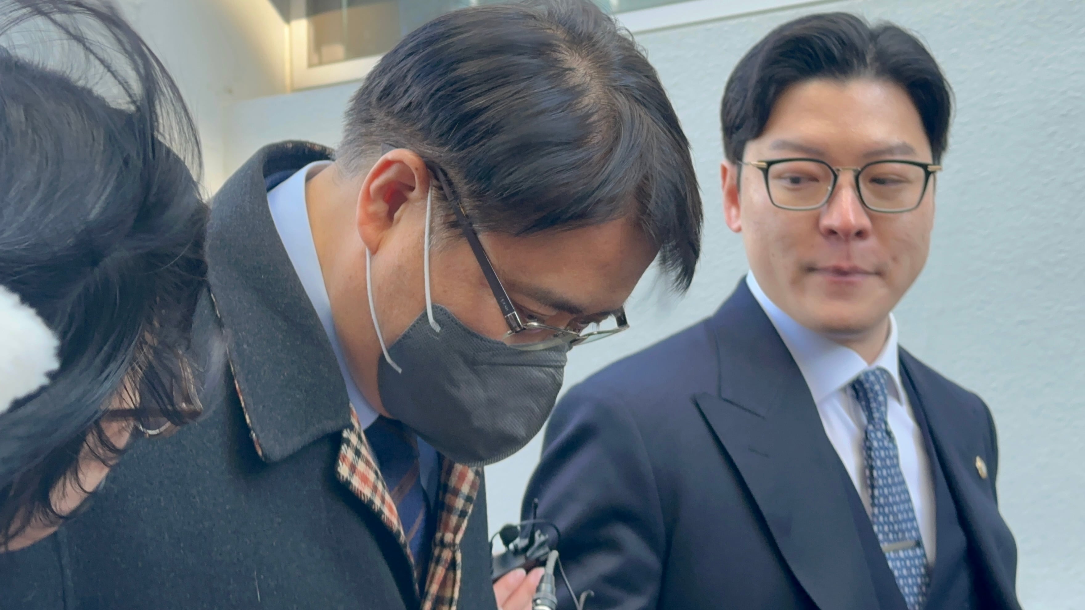 Police raid home of Unification Church ex-chairman Song Kwang-seok