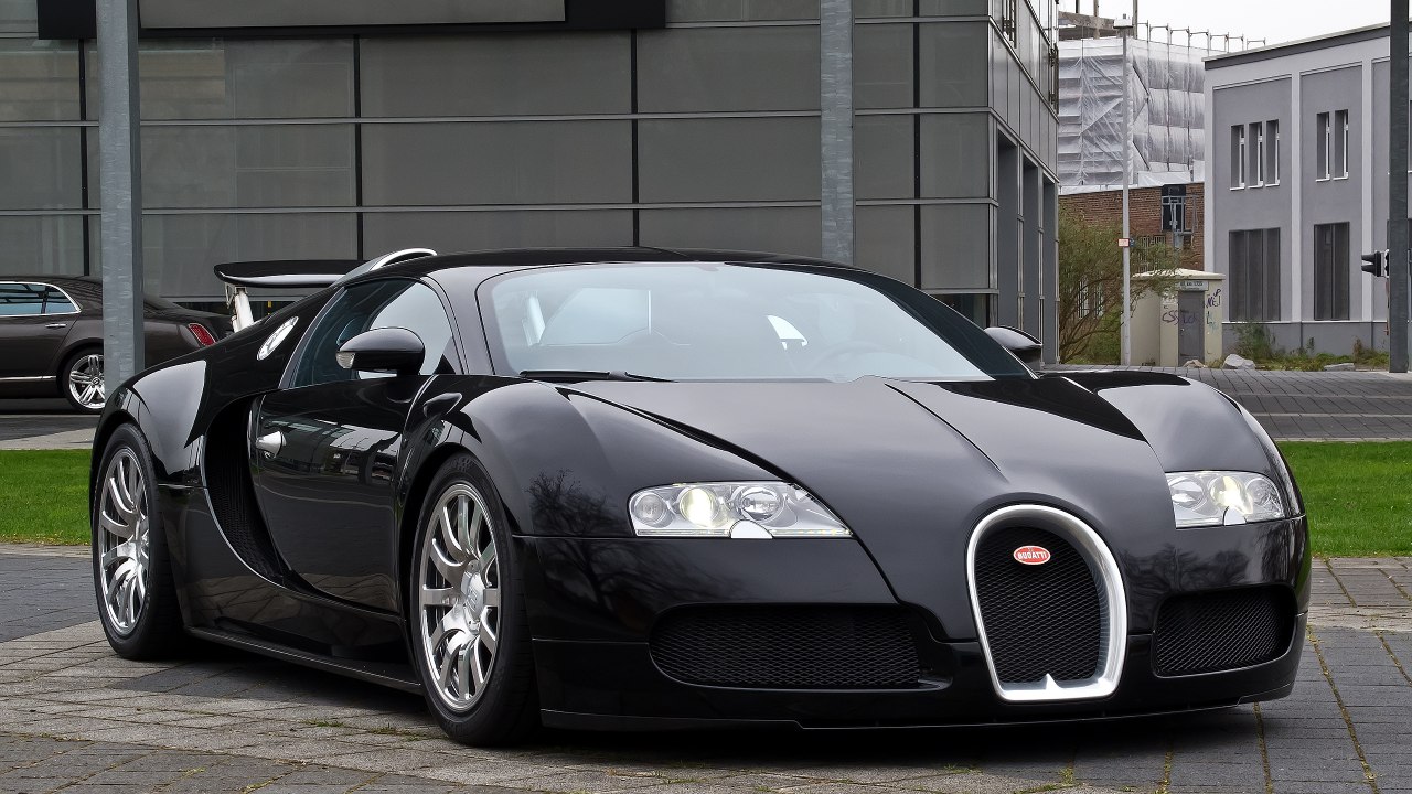 2005 Bugatti Veyron: First production car to exceed 250 mph