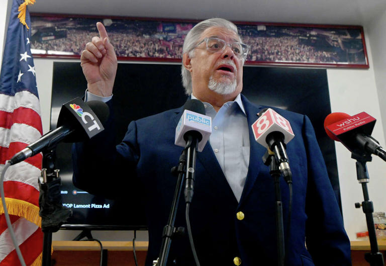 Connecticut pizza becomes center of Republicans' first campaign ad ...
