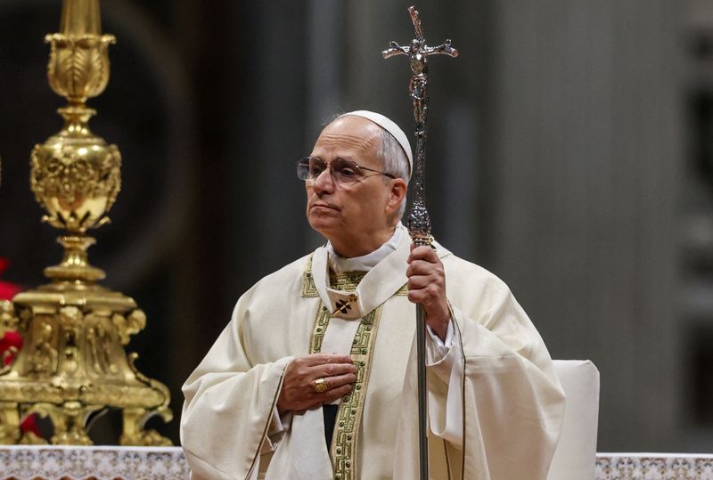 Pope Leo, closing Catholic Holy Year, urges kindness to foreigners