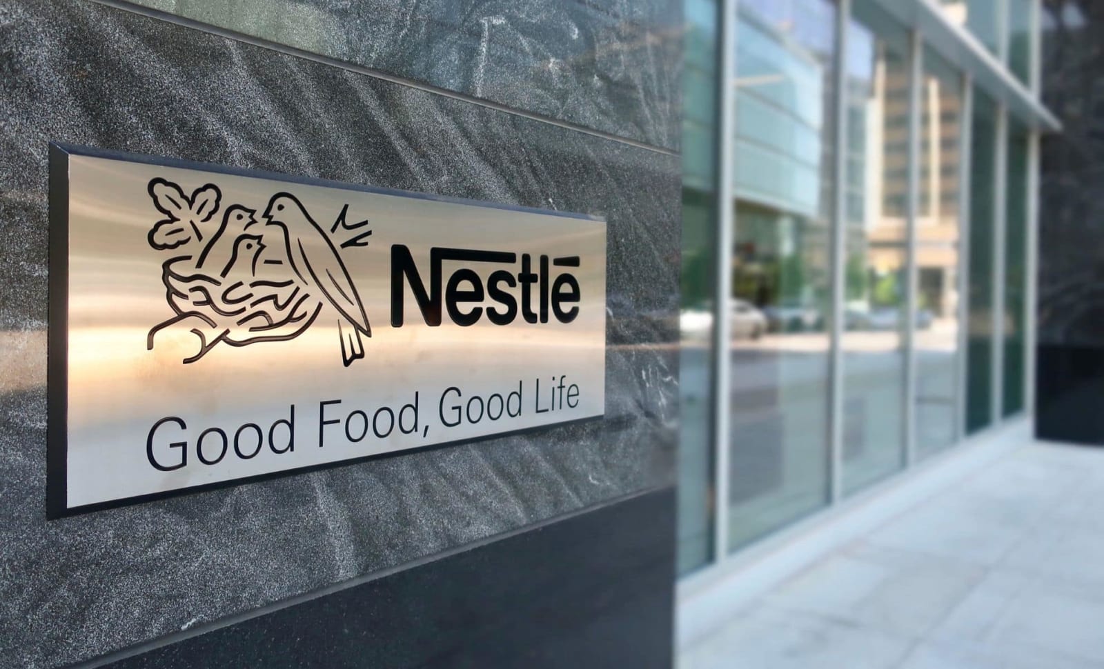 Nestlé issues baby formula recall over toxin fears, parents warned to ...