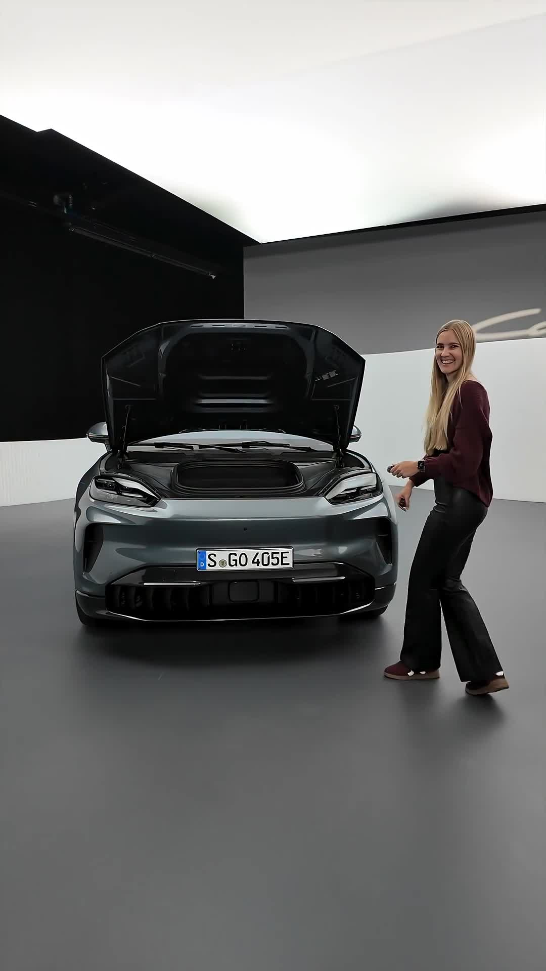 How to open a Porsche Cayenne frunk with the key fob